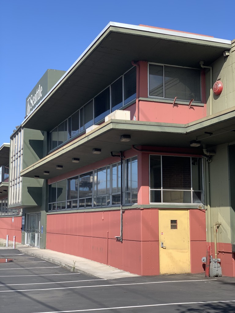 Seattle Lighting – THE INDUSTRIAL LEAD