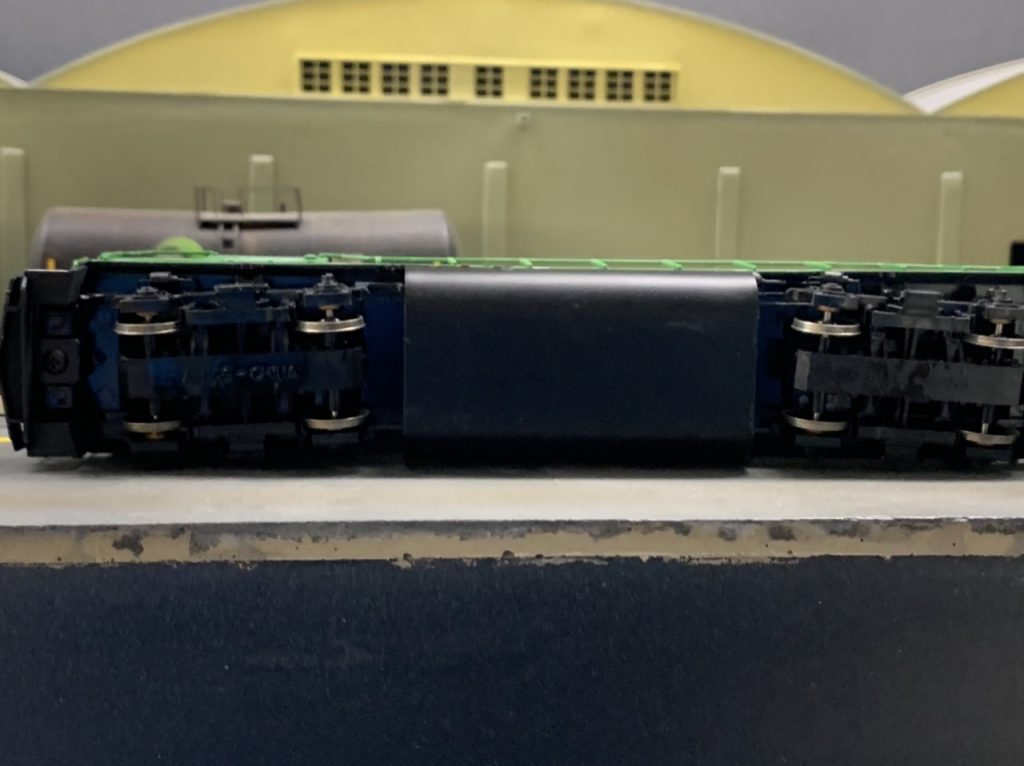 Atlas HO Silver GP38-2 BN 2150 DCC – THE INDUSTRIAL LEAD